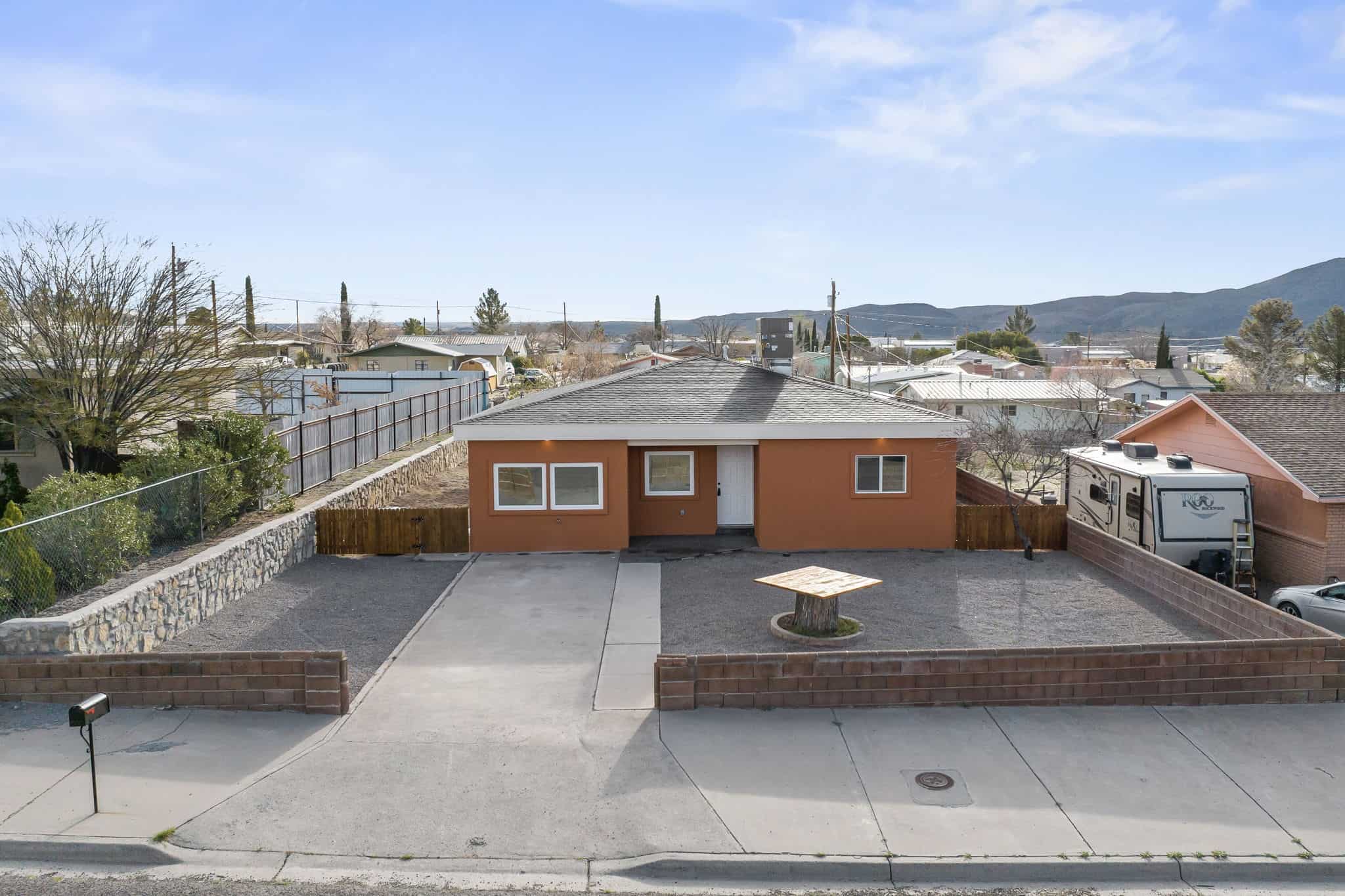 915 Poplar St - PreReal™ Investments